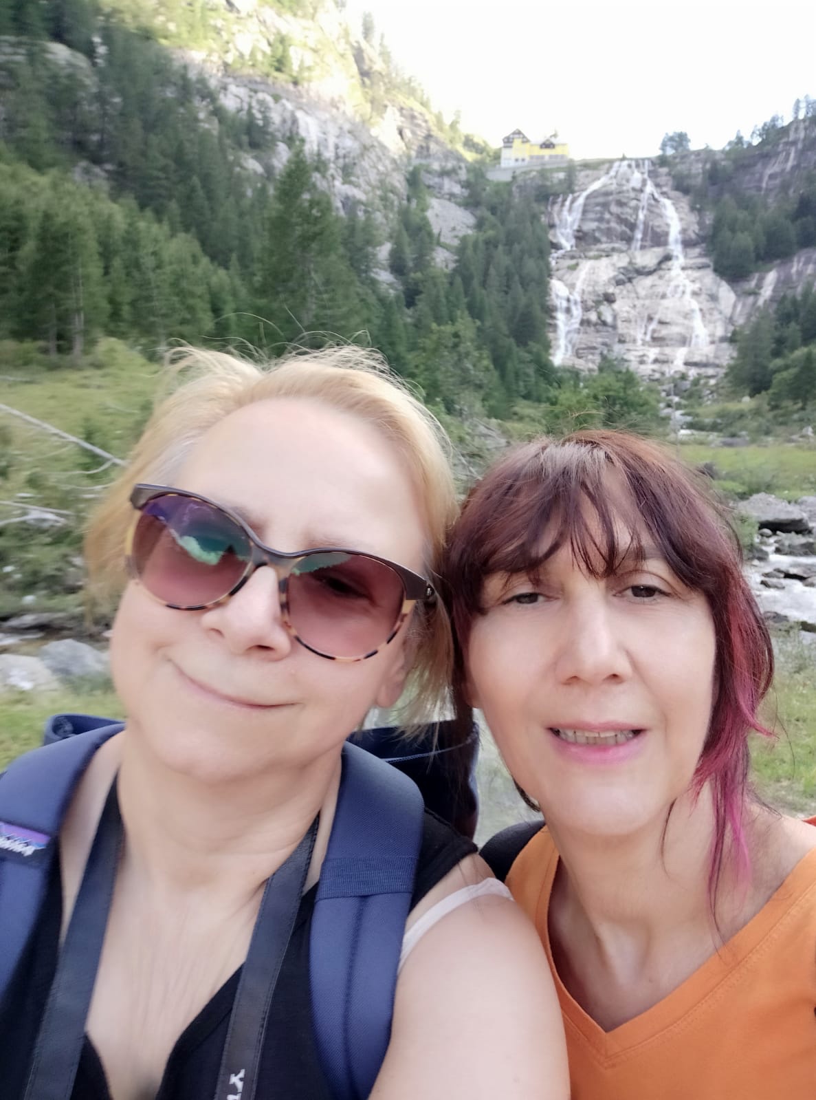 Due donne, un cane morto e meggie: cazzeggio ferragostano. | A ...